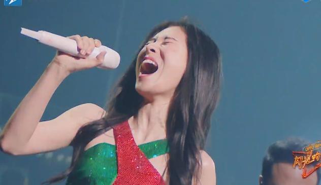 A 52-year-old rock veteran meets a 32-year-old ethereal singer. - iNEWS