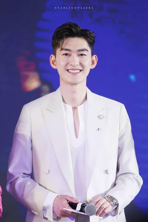 Breaking the news: Zhang Han, Bai Jingting, Ma Sichun, Tian Xiwei, Wu ...