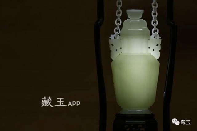 I have a jade card, although it is very small, but some people don't ...