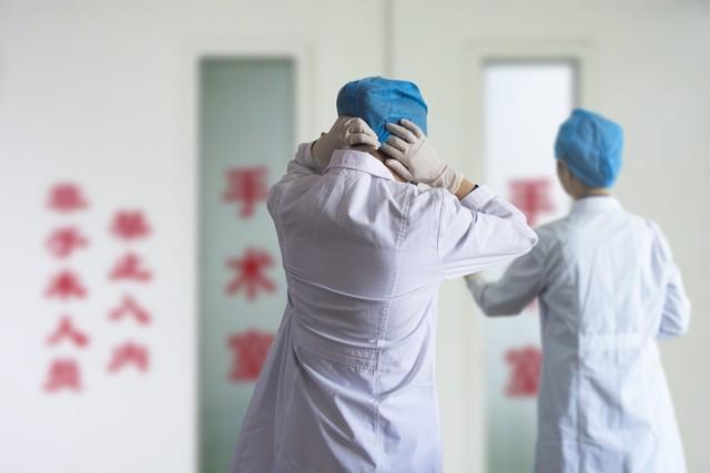 Xie Yu's Strength and Dedication: The Interweaving of Father's Love and ...