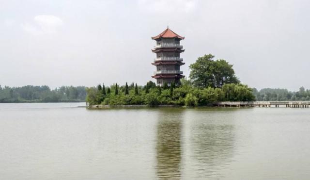 Su Dongpo Yingzhou Poetry - iNEWS