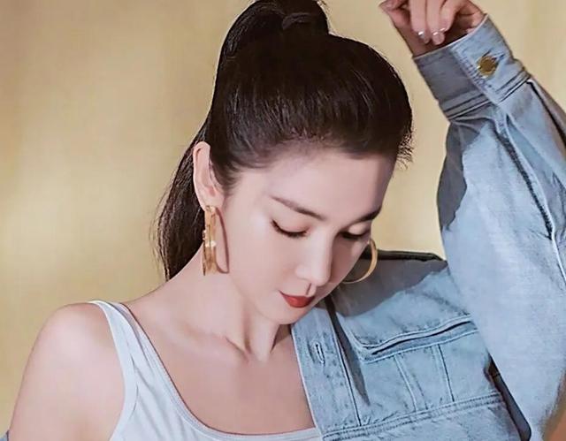 Beautiful lady, Li Bingbing - iNEWS