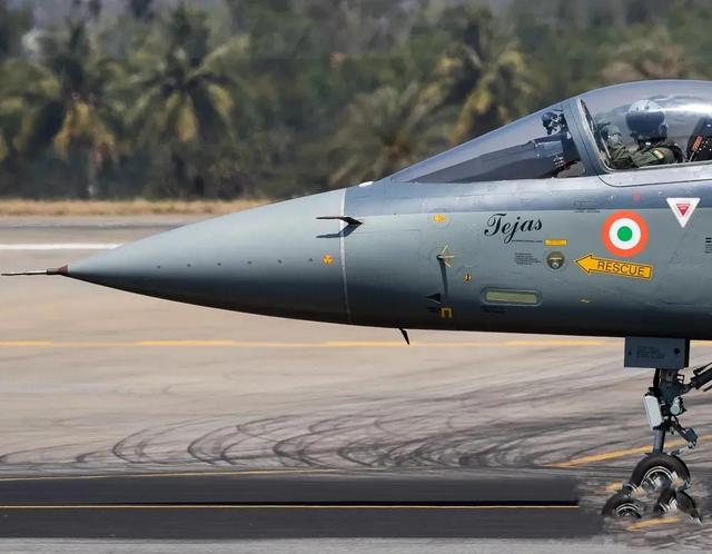 The Evolution Tour of India's LCA Combat Power Mobile Layout - iNEWS