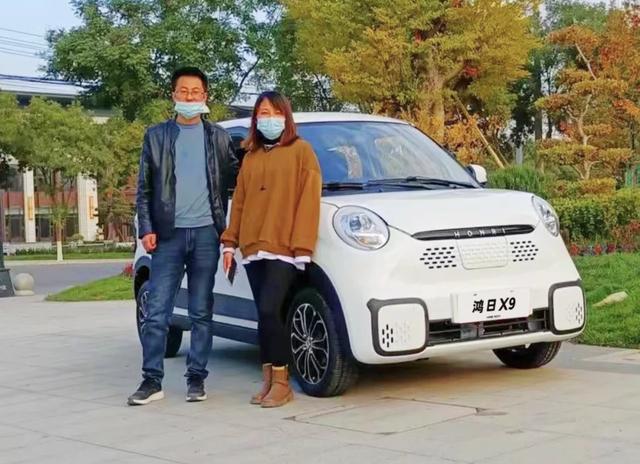 Hongri low-speed electric car X9 evaluation: Equipped with 5000W motor ...