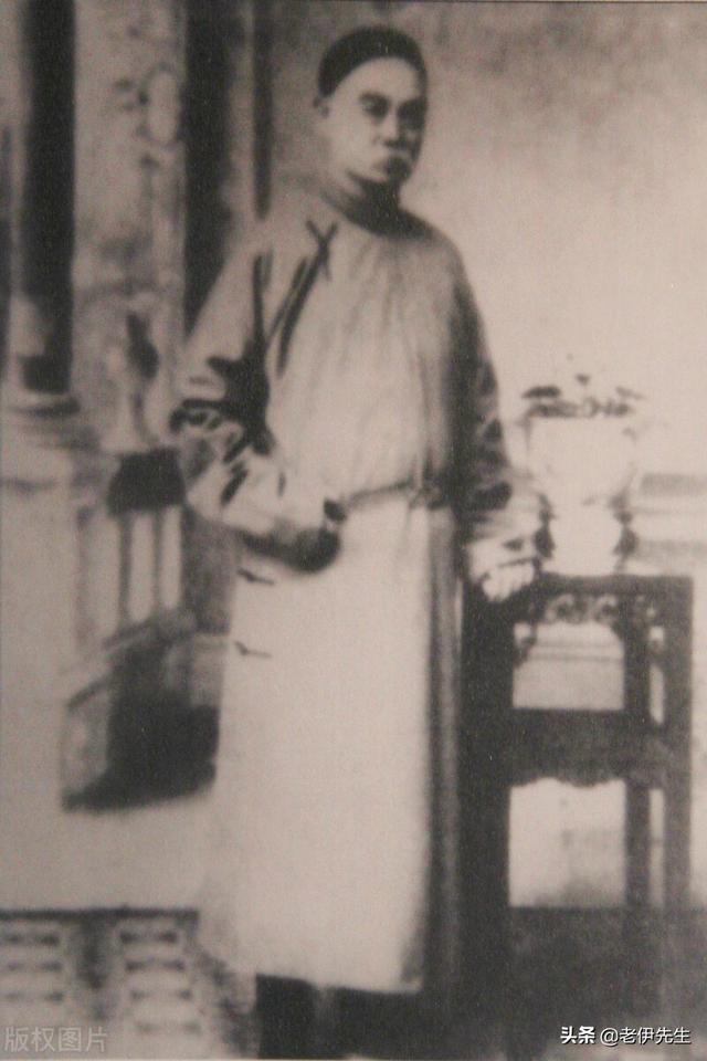 Rong Hong Taiping, the father of Chinese students, buys tea - iNEWS