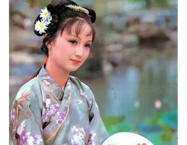 Who is the best secretary in A Dream of Red Mansions? - iNEWS