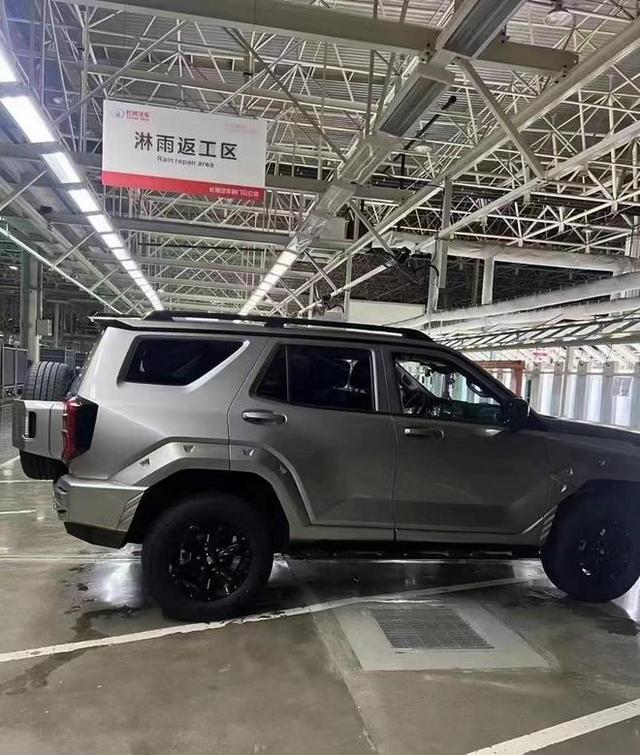The domestic SUV tank 400 is coming, domineering sideways, unique ...