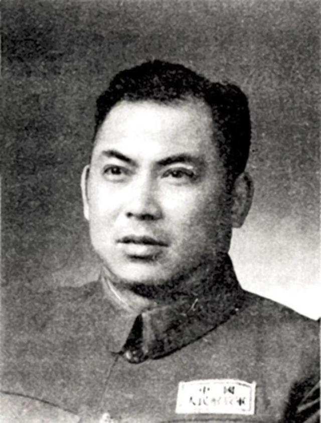 In 1970, a demoted Siye titan visited his old boss Deng Hua who was ...