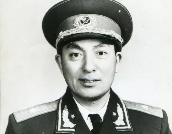 The 106-year-old founding major general Li Guang passed away!Four ...
