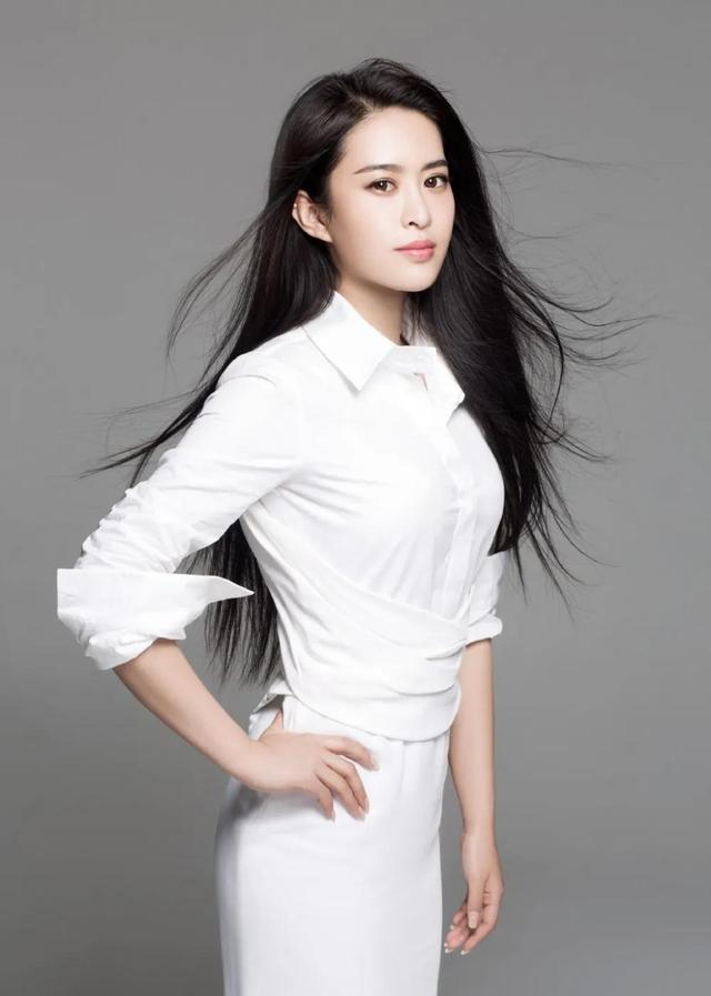 Wang Ruoxue's beautiful picture - iNEWS