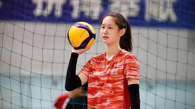 Xu Xiaoting played stably, why can't she start?Is the coach partial to Sun Haiping? - iNEWS