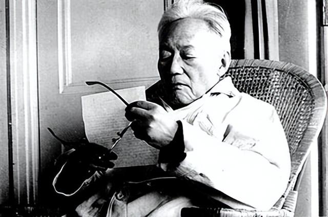 Ba Jin in the second half of his life: struggling with the "net" of ...