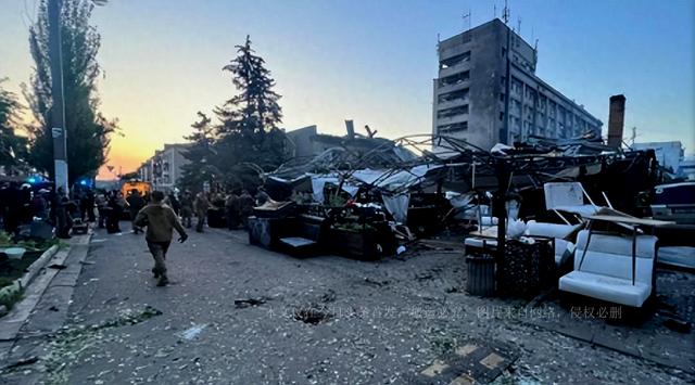 The Ukrainian Army's Storm Shadow missile deviated and hit the ...