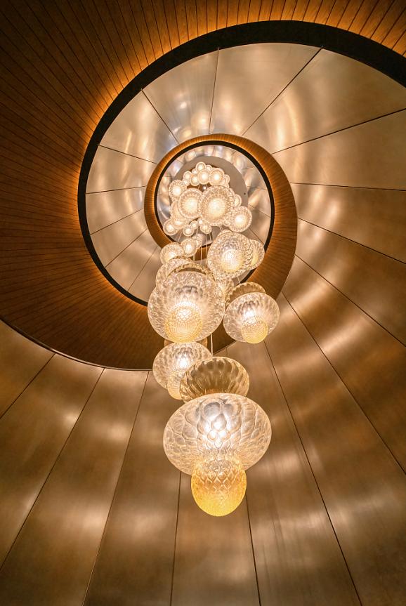 This article takes you to understand the development history of lamps ...