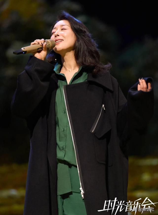 Sun Yue turned a concert into a fashion show! - iNEWS