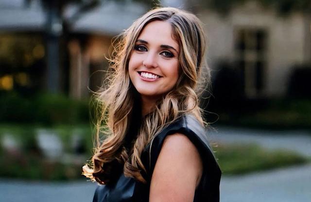 Which is the most beautiful daughter of NBA team owner? - iNEWS