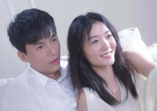 Song Ningfeng gave love and tenderness to Qi Xi, and silence and responsibility to Zhang Wanting ...