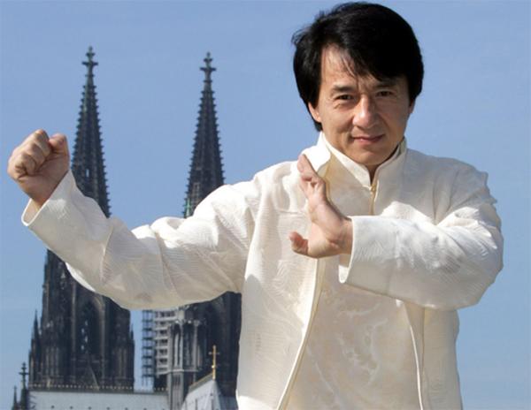 The four-character brother lay on the gun, Jackie Chan bluntly said ...