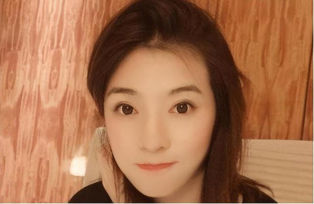 China's "most beautiful" CEO, who inherited 1 billion assets at the age ...