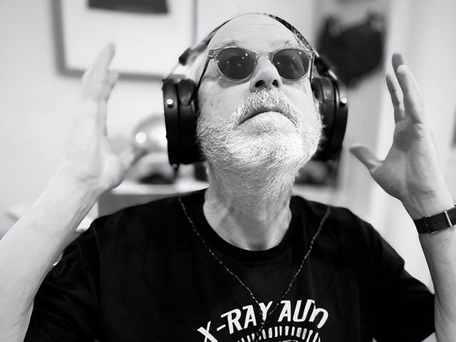 Audeze takes you inside legendary guitarist Bill Frisell - iNEWS