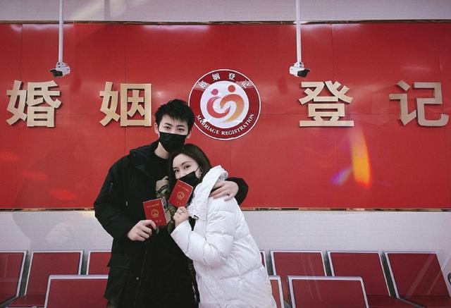 Shen Xia and Lv Pengxing wrote: From now on, Shen Xian's family and ...