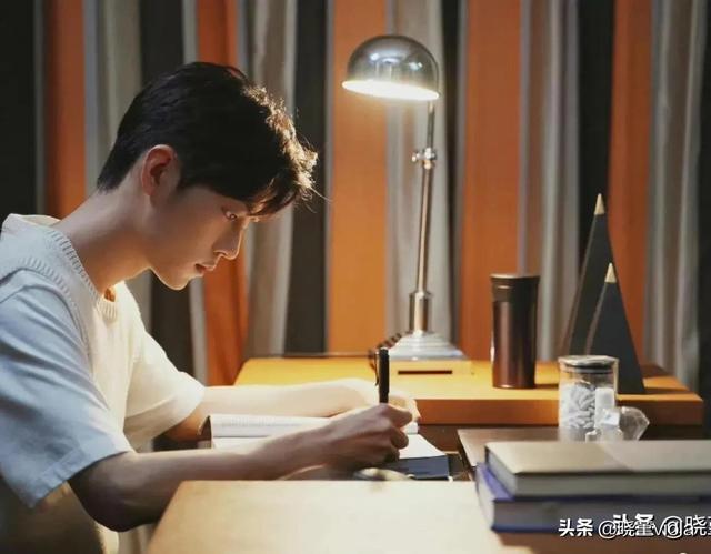 Gu Wei, played by Xiao Zhan, tells you what kind of man is worth ...