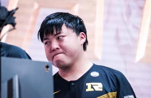 LEC commentary commented on RNG, bluntly said that Xiaohu's strength is seriously underestimated ...