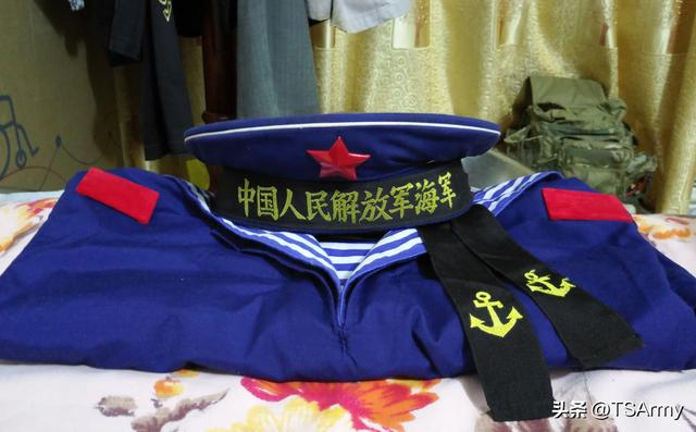 The evolutionary history of new Chinese military uniforms, of which the ...