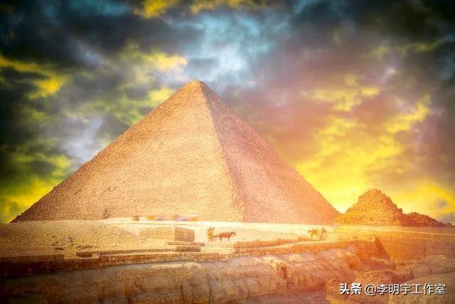 How was the magnificent pyramid built?How did ancient Egypt make ...