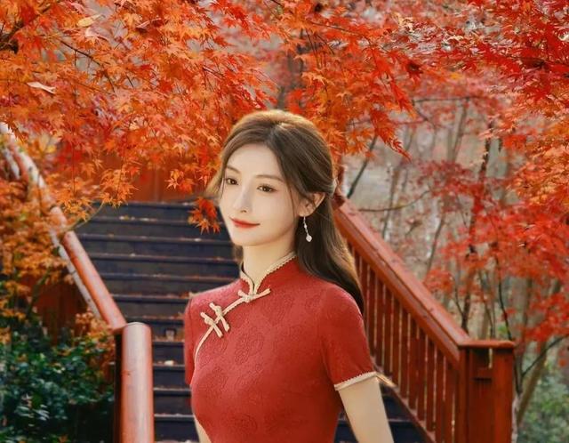 Cheongsam bright color - iNEWS