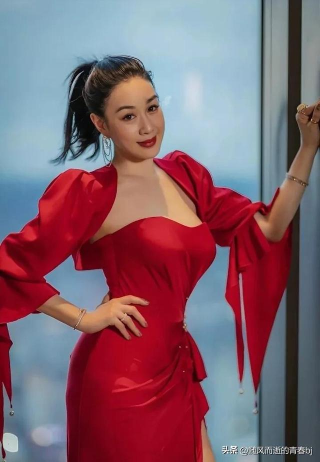 The star "Zhong Liti" is a beautiful beauty - iNEWS