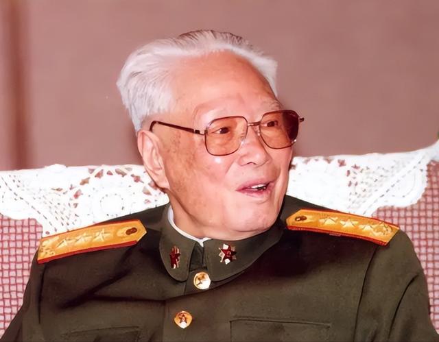 When General Chen Shiju died in 1995, Zhang Zhen sighed: Chief Hua Ye ...
