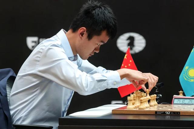Ding Liren won the world chess champion of Chinese Chess, and the 35 ...