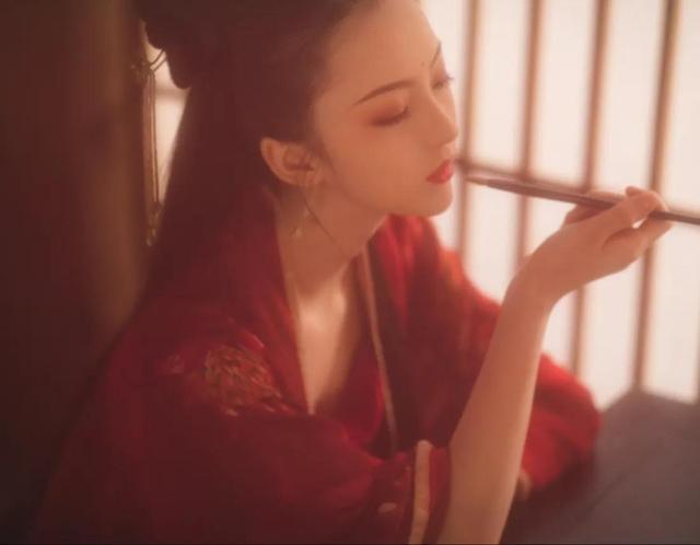 Can Ruo Rose agree with Jin Yong's Min Min Te Moore - iNEWS