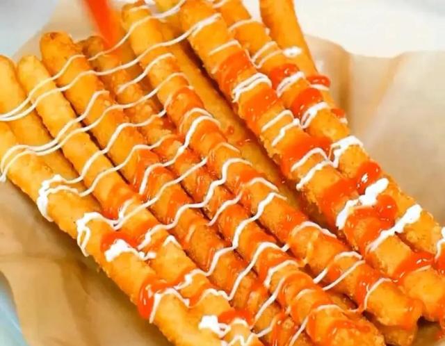 Finally know how such long big fries are made?Crispy and delicious, you ...