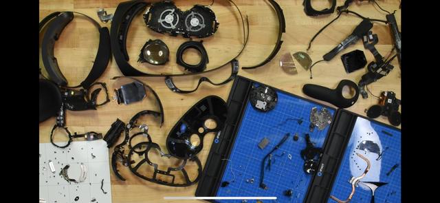 Meta Quest Pro high-end VR headset teardown: Built-in curved battery ...