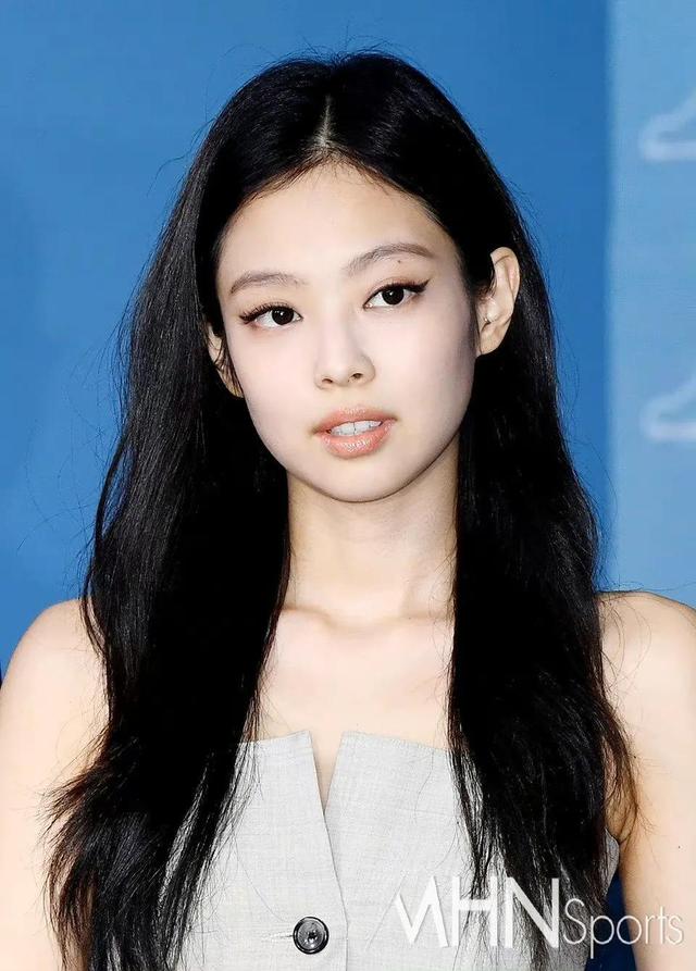 jennie custom Porsche - iNEWS