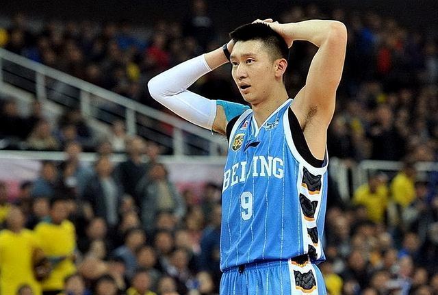 The double champion came out in a low-key manner, Yao Ming personally ...