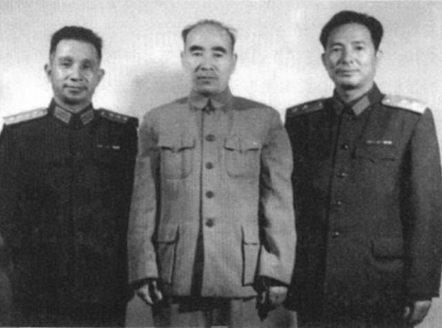 In 1957, there was a rare group photo of Lin Shuai and General Su Yu ...