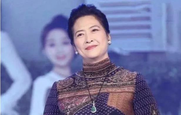 64-year-old "professional mother" Xu Di: She met her first love at the ...