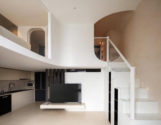 Her small home of 42 square meters completely subverted my ...