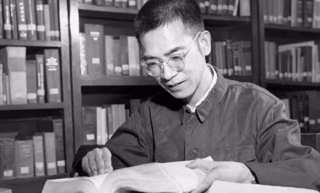 Great mathematician Chen Jingrun is seriously ill and lives in a 6 ...