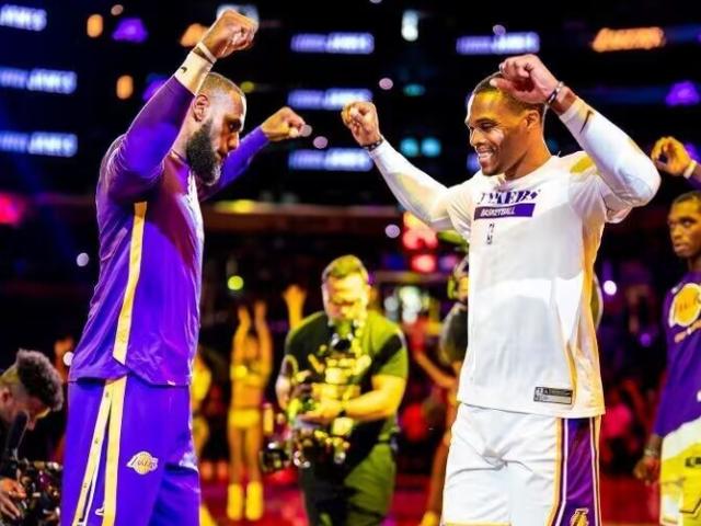 142 million in 3 years!1st in the league!Lao Zhan can't get off the ...