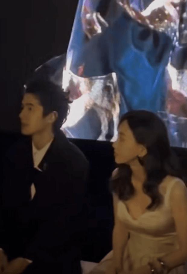 Liu Haoran and Yu Wenwen are surprised to see handsome men and beautiful women together in the ...