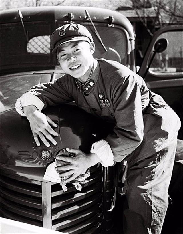 Why was Lei Feng's injury not rescued? After 40 years, the appraiser disclosed the details of ...