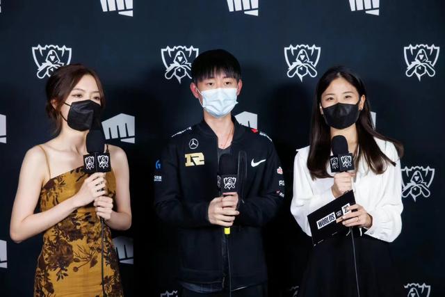 RNG defeated IW and ISG and won 3 consecutive victories!Xiao Ming's condition rebounded and he ...