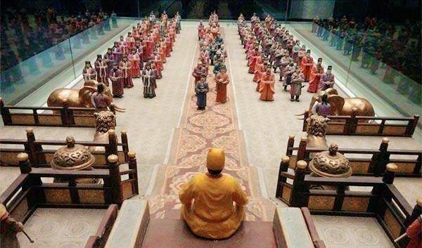 Why did China repeat the feudal monarchy for more than 2,000 years? - iNEWS