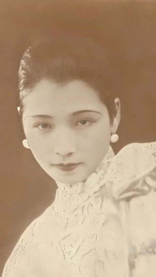 She is the "Queen of China and the West", the most beautiful woman in ...