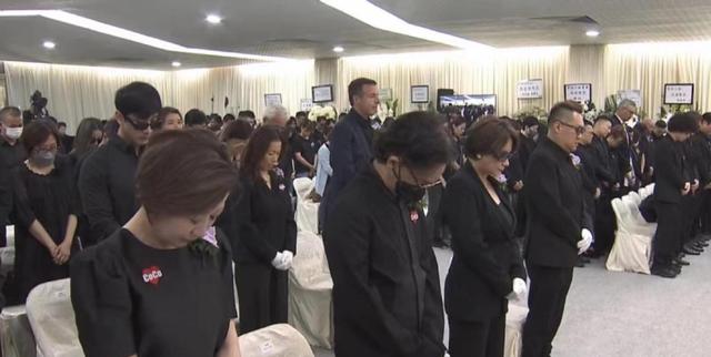 Coco Lee people take tea to cool down? Back then, wedding banquets were ...