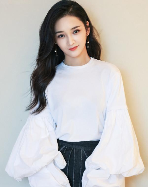 Mingyang Entertainment—Beauty Star—Wang Yifei - iNEWS